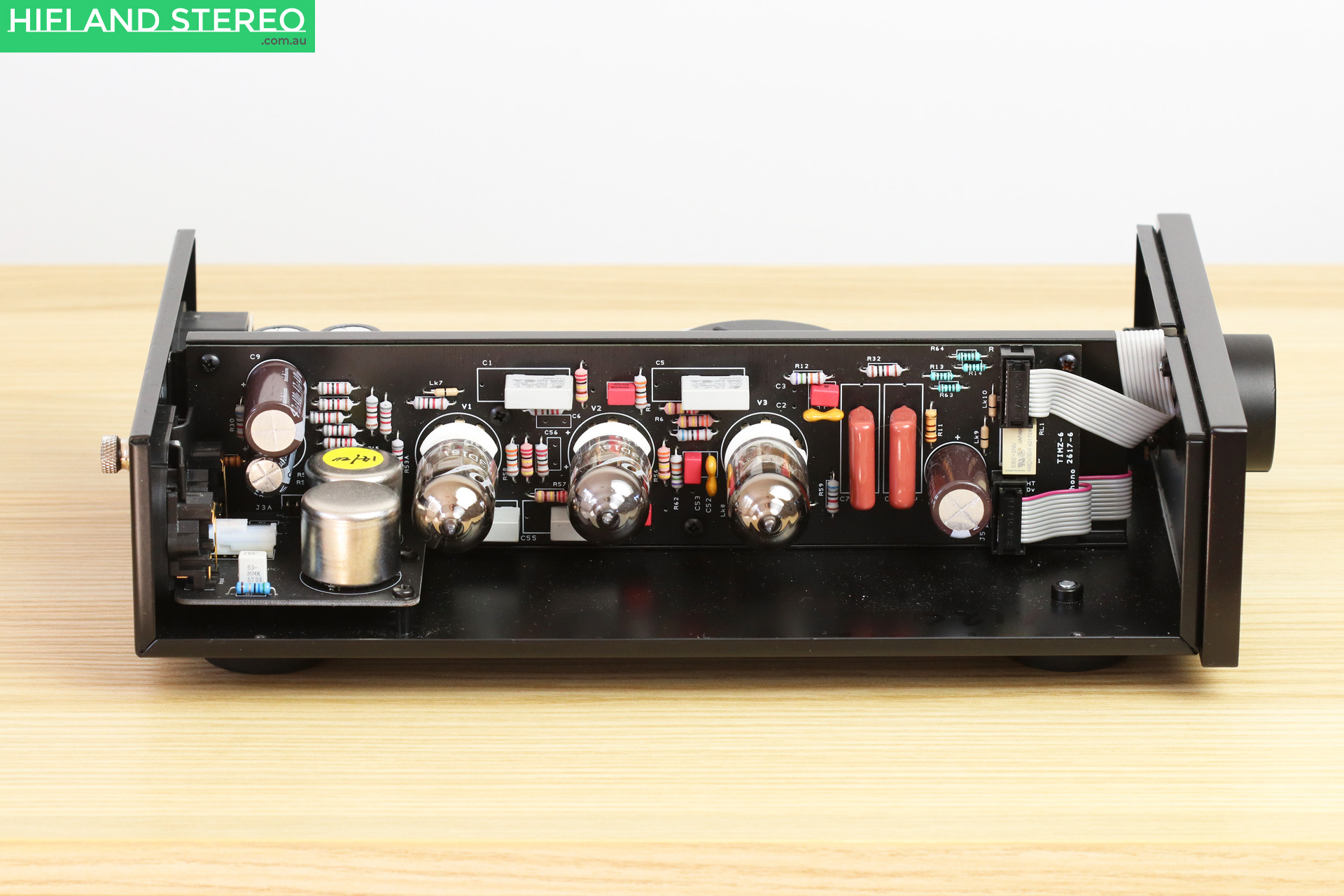 EAR Yoshino Phonobox - Tubes that work! - A Review. - HiFi and Stereo